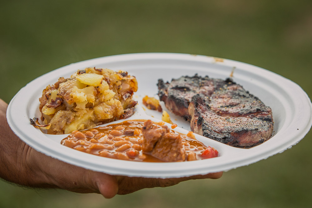 Horseback Riding & Dinner Show at Mt. Rushmore |Chuck Wagon Dinner Show